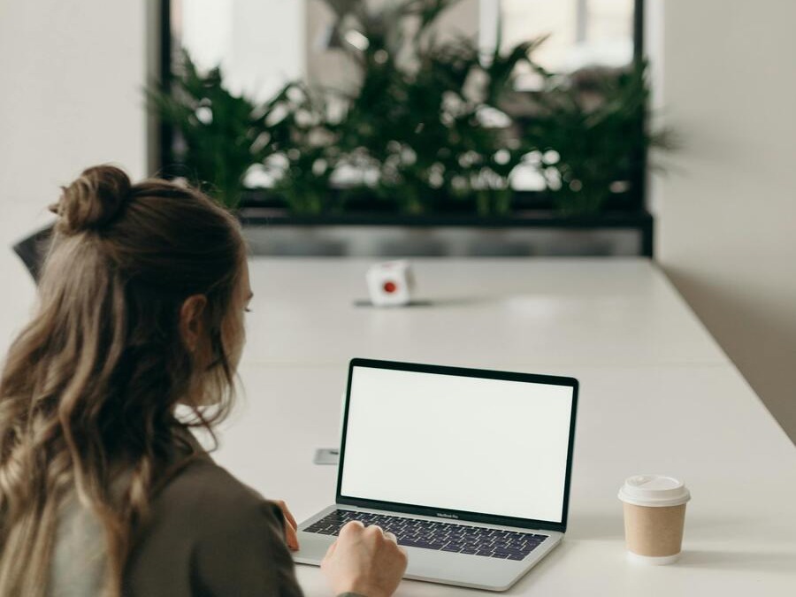 Smart Career Steps to Take In Your 20s